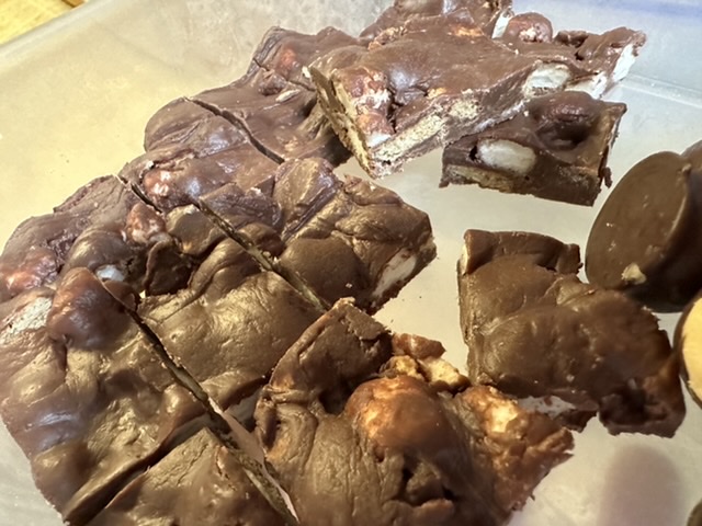 Marshmallow Fudge - Smitty Mini Farm